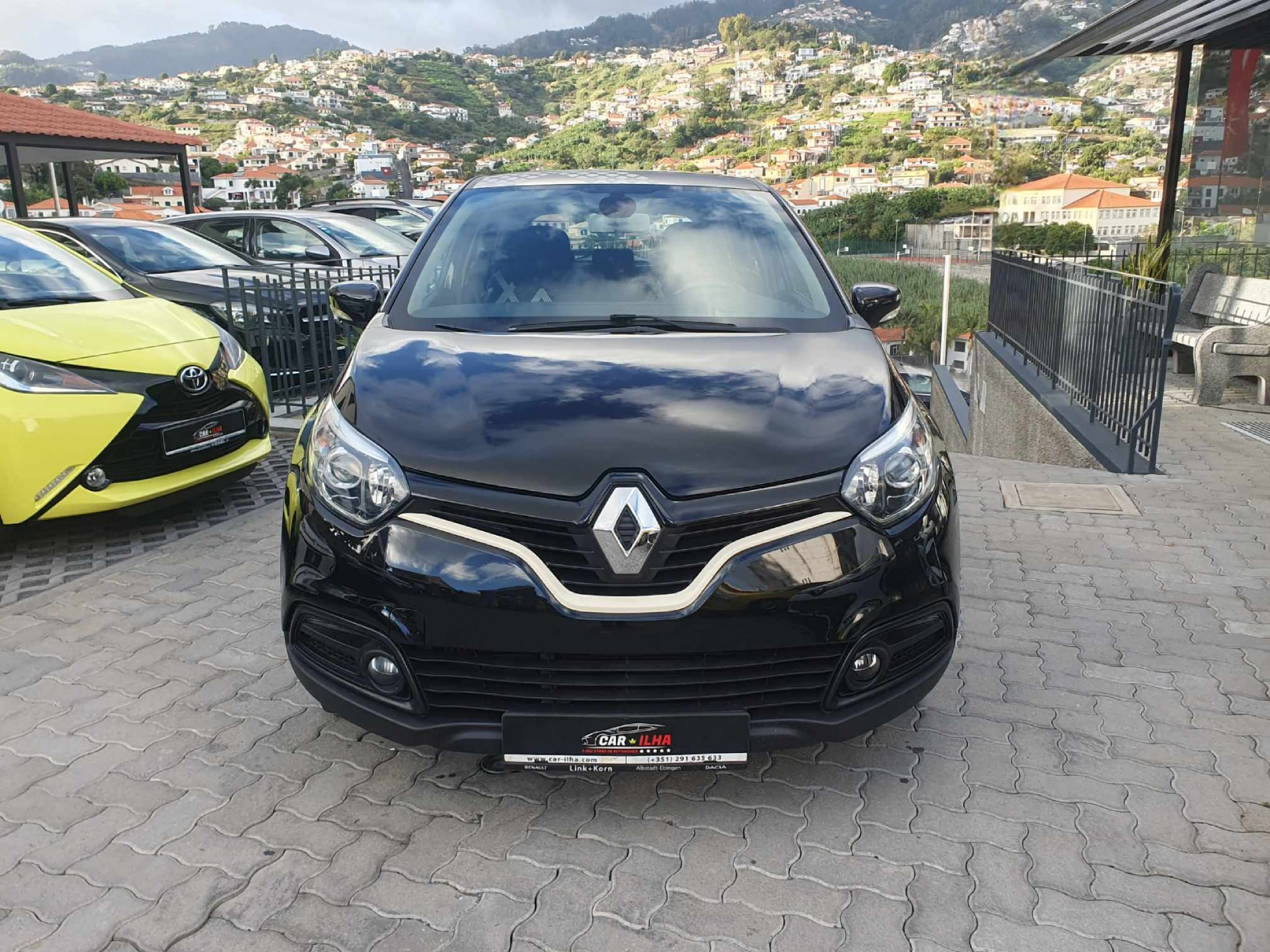 RENAULT CAPTUR EXCLUSIVE – CAR – Ilha